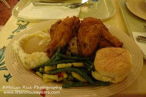 Dining Tips at Plaza Inn in Disneyland | Life in Mouse Years